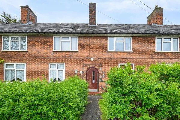1 bedroom property for sale in Markyate Road, Dagenham, Essex - Guide ...