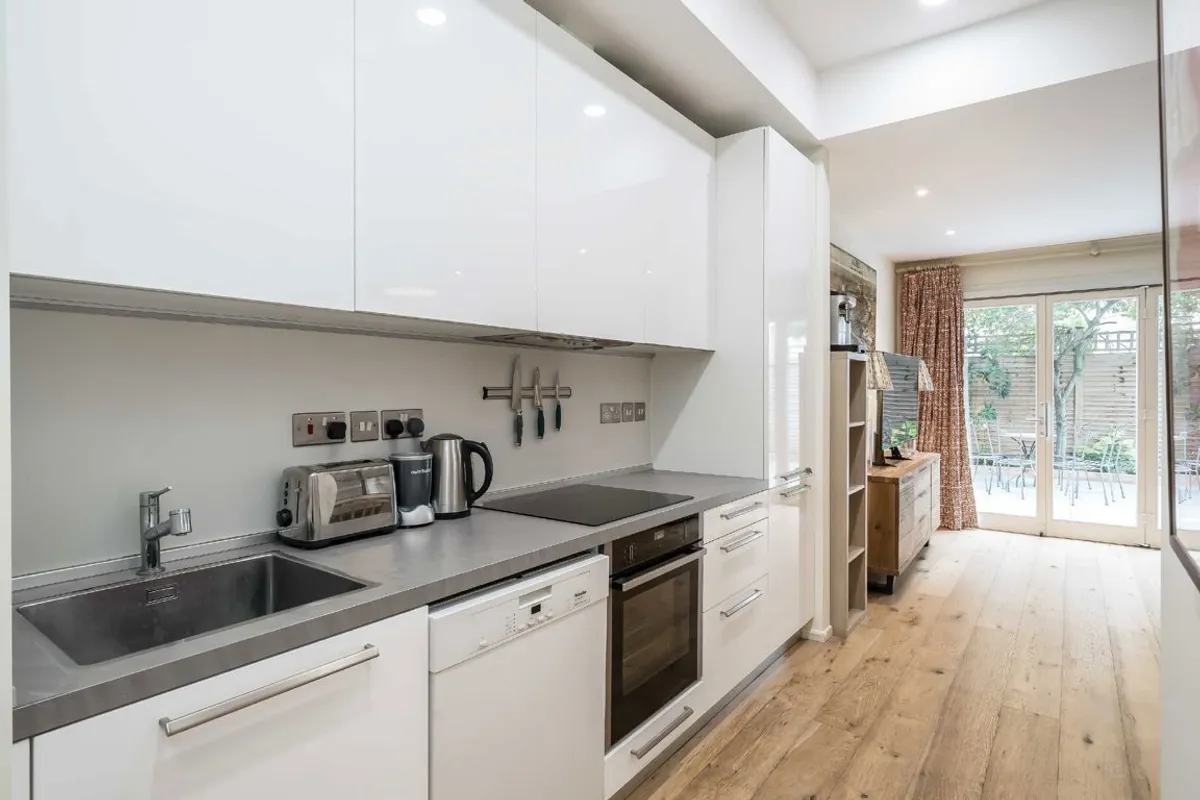 Jacksons | 3 bedroom property for sale in Rowfant Road, Balham - £850,000