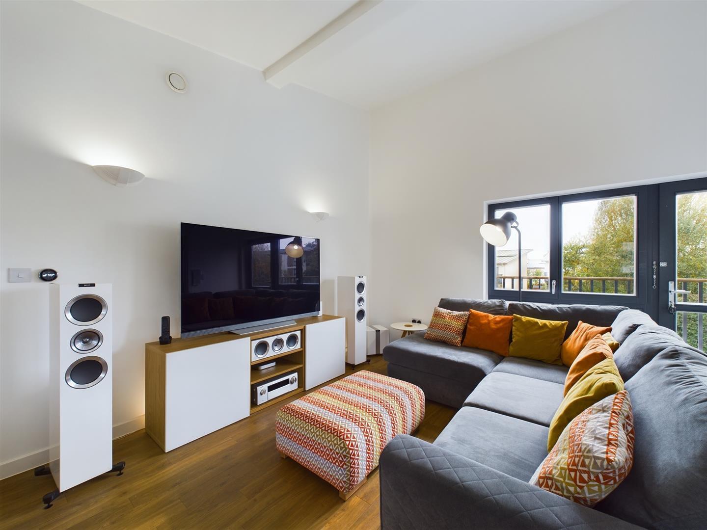 2 bedroom property for sale in 61 Roman Way, Hanham, Bristol, BS15 3FG ...