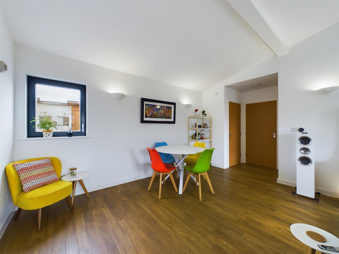 2 bedroom property for sale in 61 Roman Way, Hanham, Bristol, BS15 3FG ...