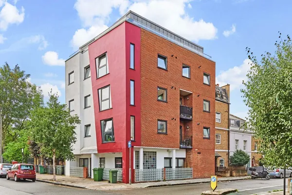 Jacksons | 2 bedroom property for sale in Crescent Lane, London - £450,000