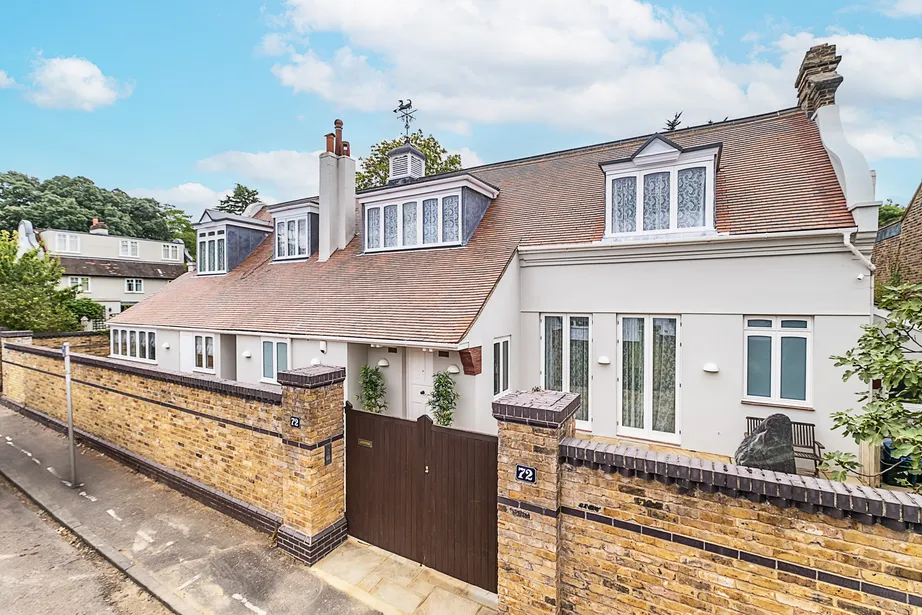 Properties for sale in Sw14