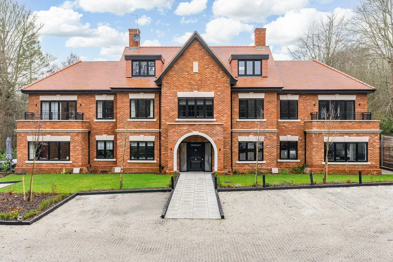 2 bedroom property for sale in Caddington House, Digswell, Welwyn, AL6 - £0