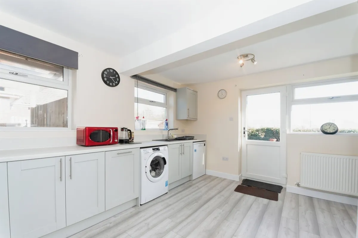Derwent Drive, Swindon - 3 bedroom semi-detached bungalow - Allen & Harris