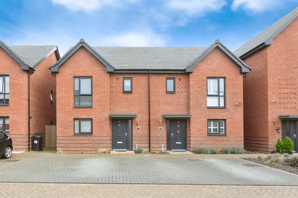 George Avenue, Glebe Farm, MILTON KEYNES