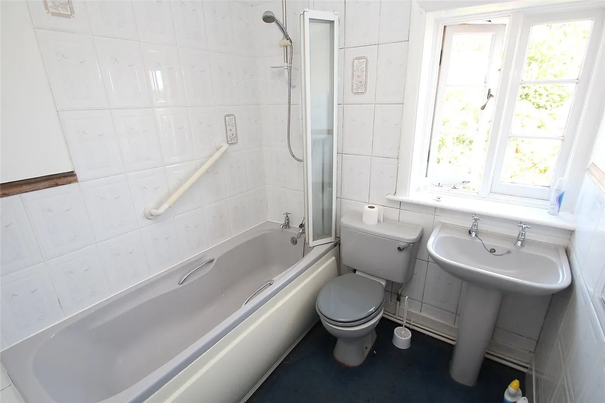 2 bedroom property for sale in Burnt House Lane, Fareham, Hampshire ...