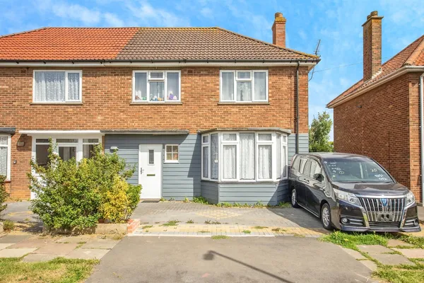 Renfrew Road, Ipswich