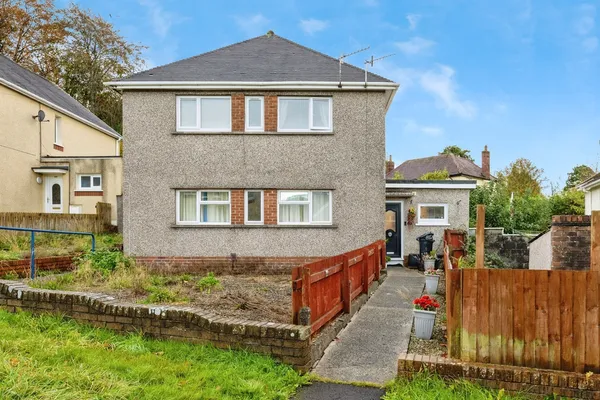3 bedroom property for sale in Llygad Yr Haul, Neath - Offers in the ...
