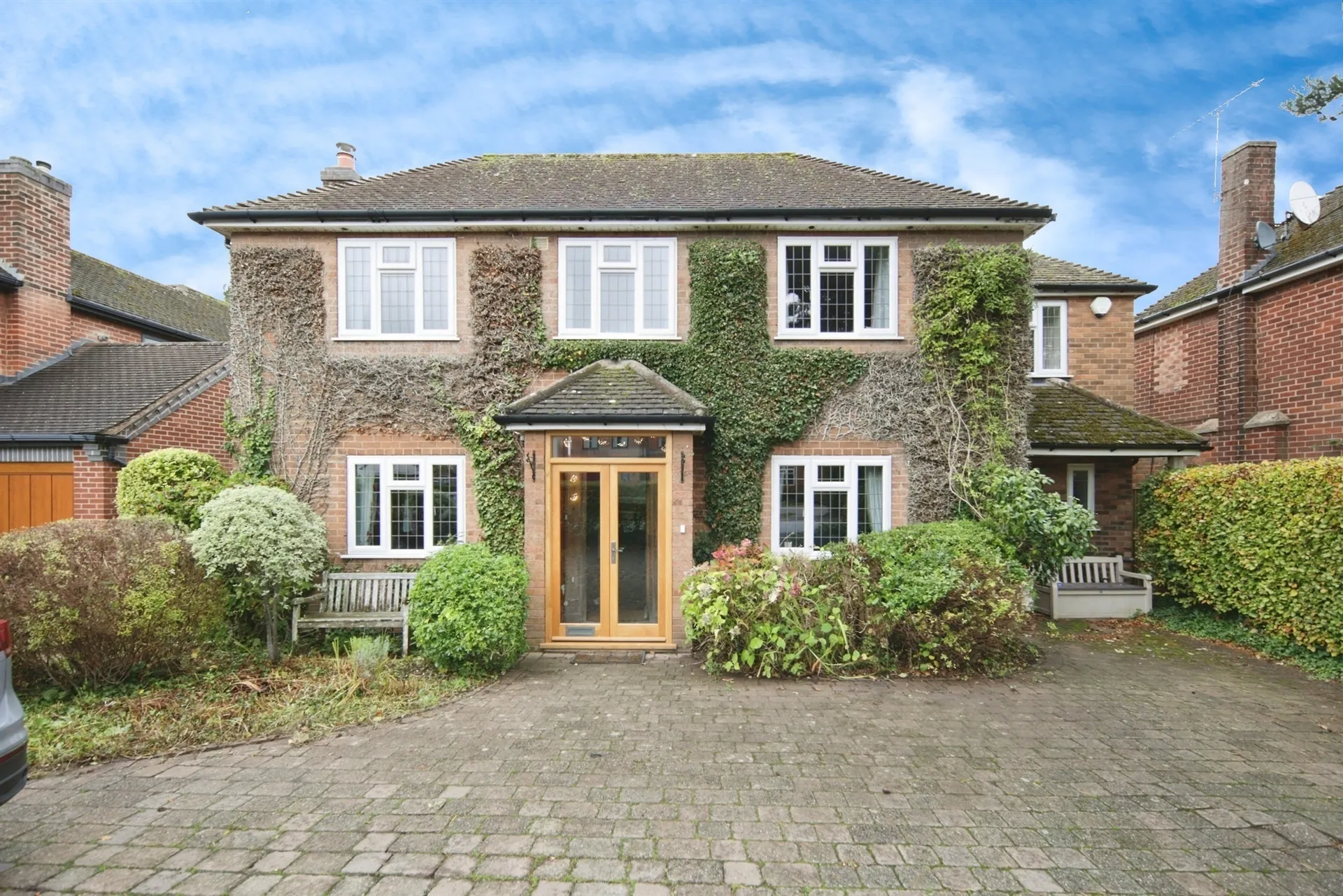 Properties for sale in Balsall Common, West Midlands