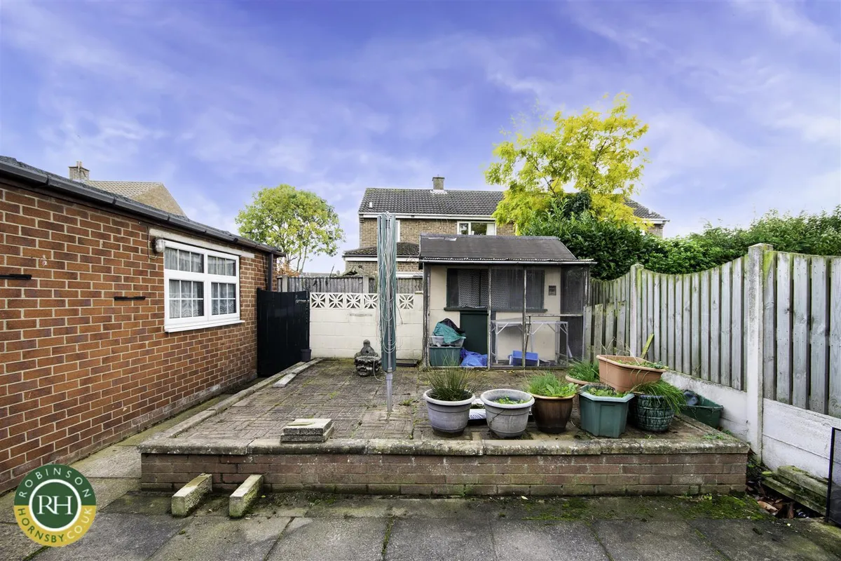 2 bedroom property for sale in Blue Bell Court, Blaxton, Doncaster - £ ...