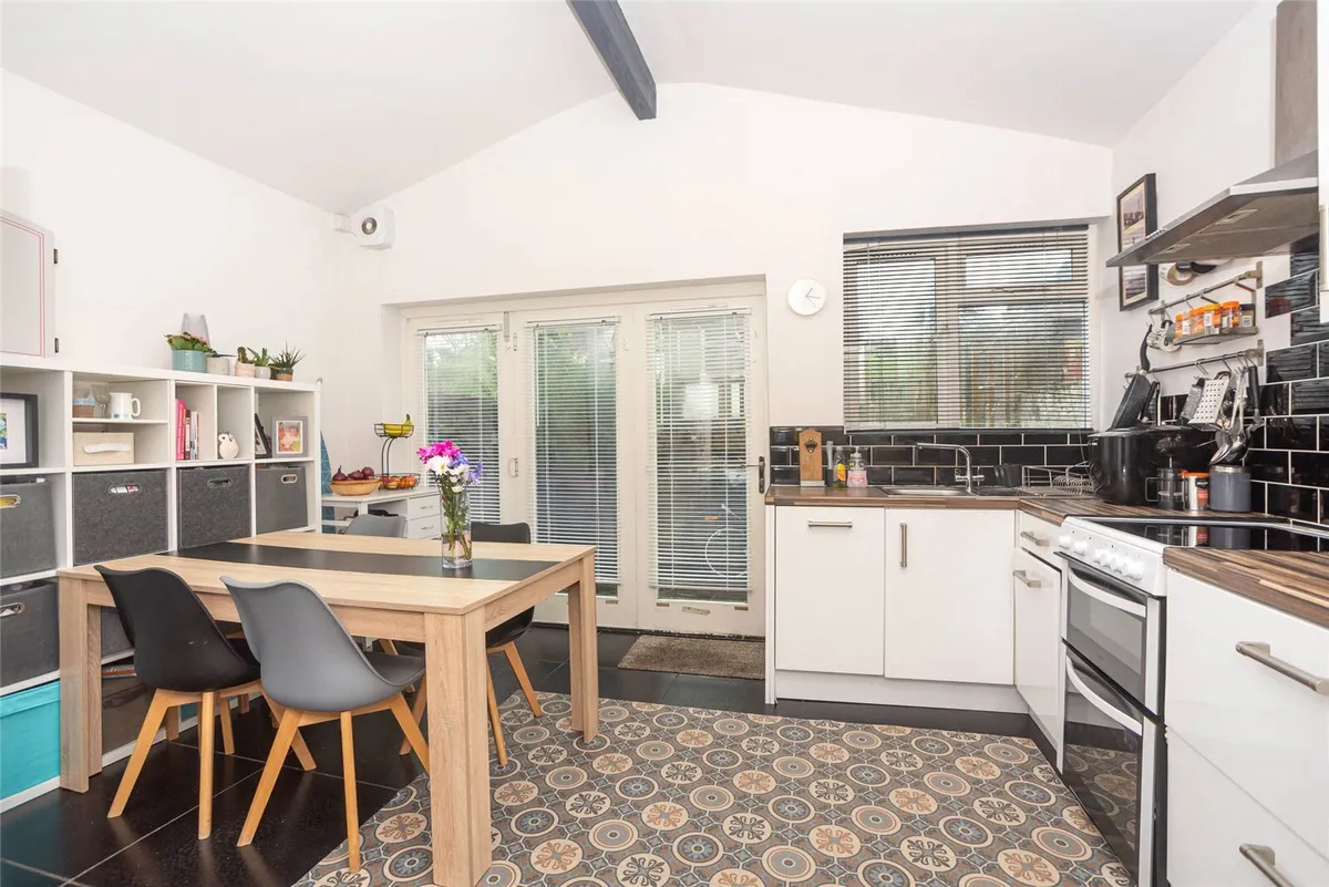 2 bedroom property for sale in Carmel, Caernarfon, Gwynedd, LL54 - £135,000