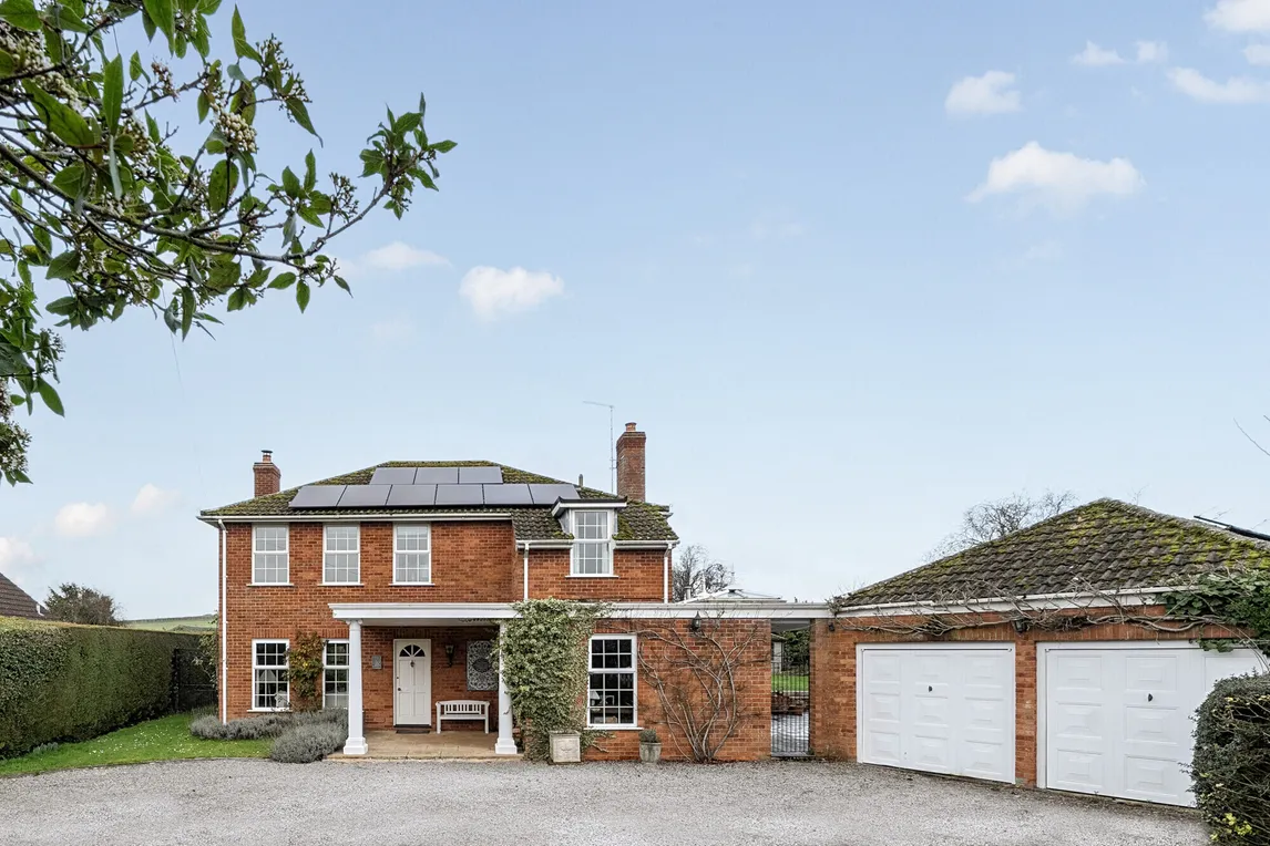 Properties for sale in Devizes