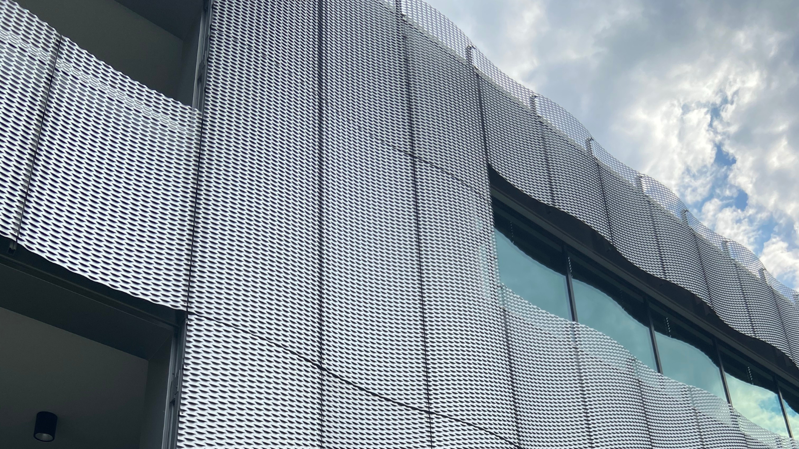 Complete Guide to Lending on Flats with Cladding | | Estate Agents and ...